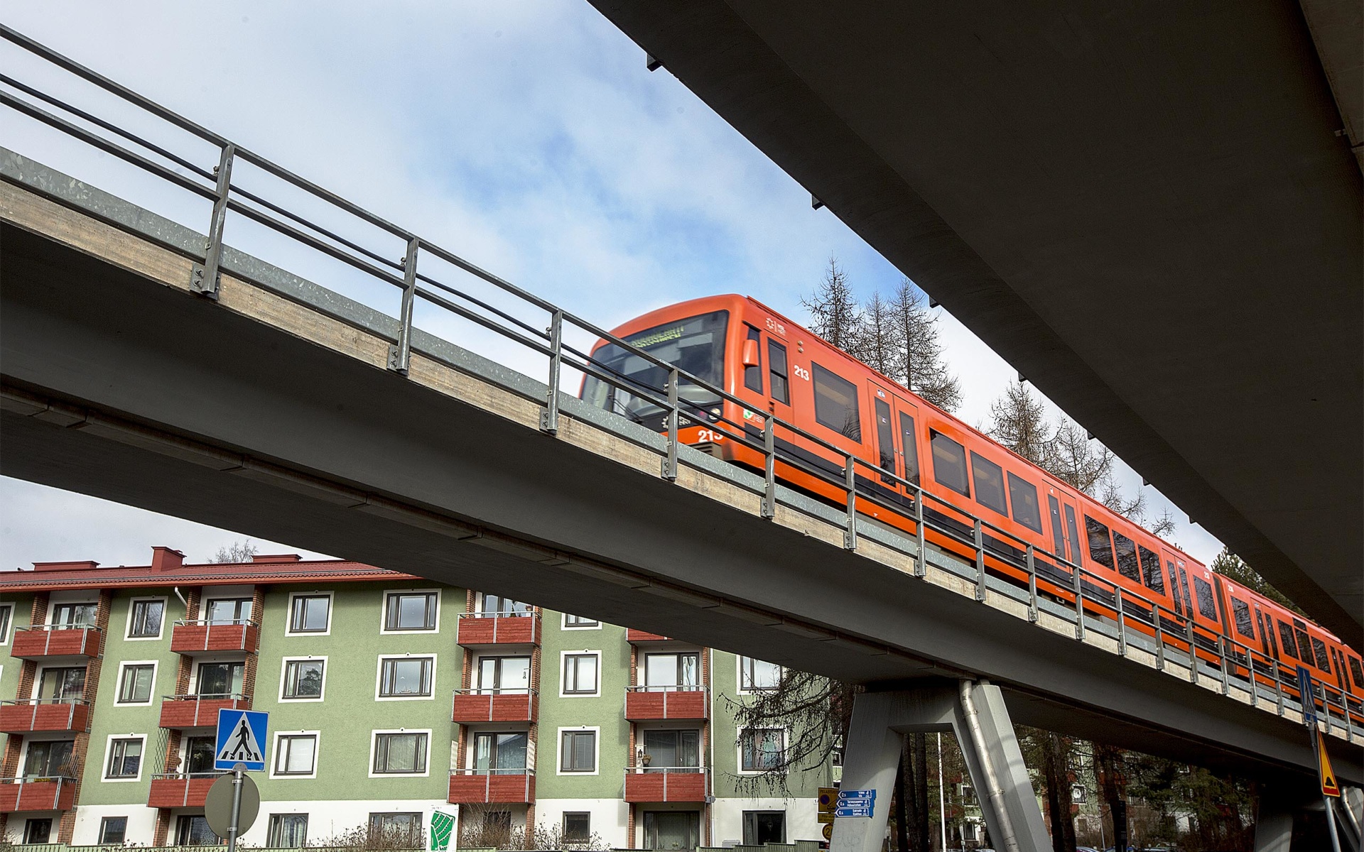 Kokoro & Moi — HSL